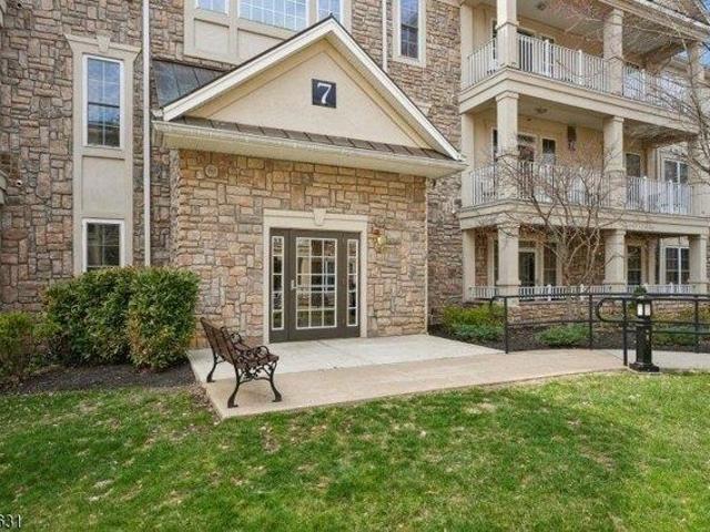 condo with 2 bedroom, Cedar Grove NJ DLS101605228