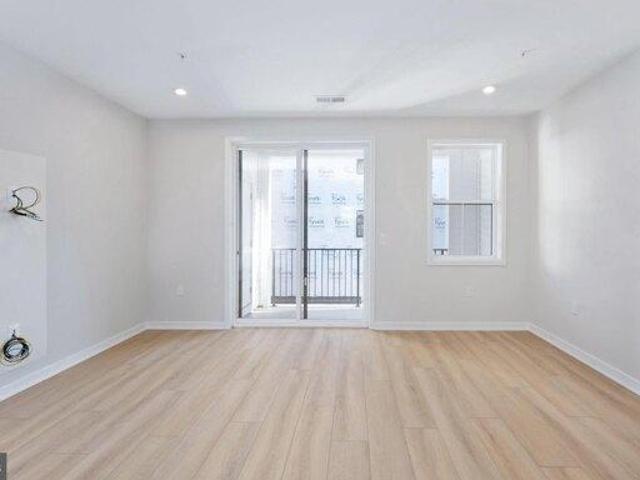 condo with 2 bedroom, Chantilly VA ES103599734