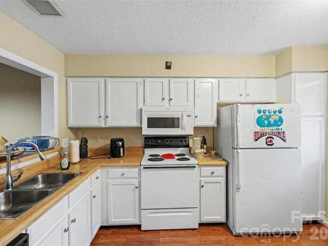 condo with 2 bedroom, Charlotte NC ES104900227