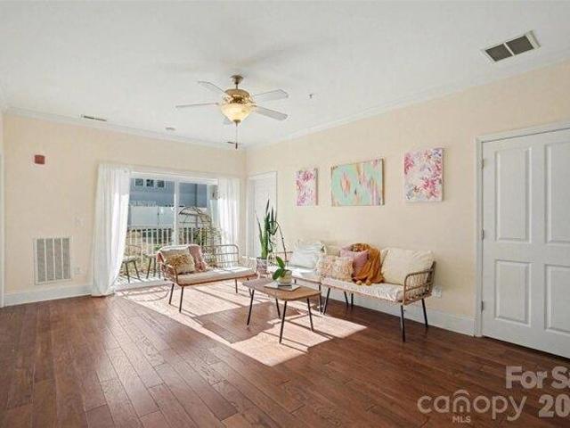 condo with 2 bedroom, Charlotte NC ES104908817