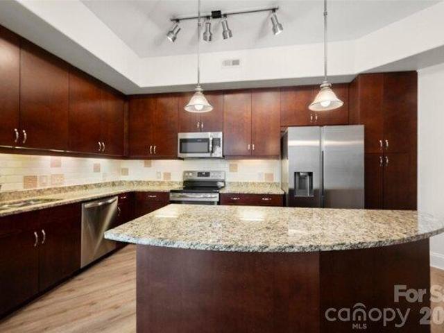 condo with 2 bedroom, Charlotte NC ES104909477
