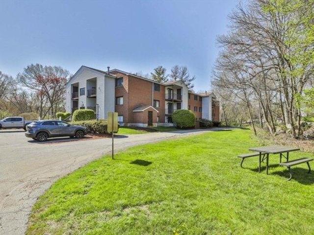 condo with 2 bedroom, Chelmsford MA DLS102824468