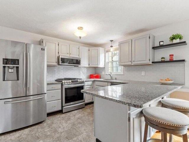 condo with 2 bedroom, Chelmsford MA DS103223439