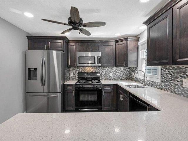 condo with 2 bedroom, Chelmsford MA ES105061801