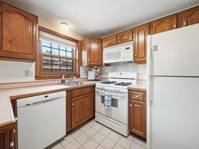 condo with 2 bedroom, Chelmsford MA ES105082461