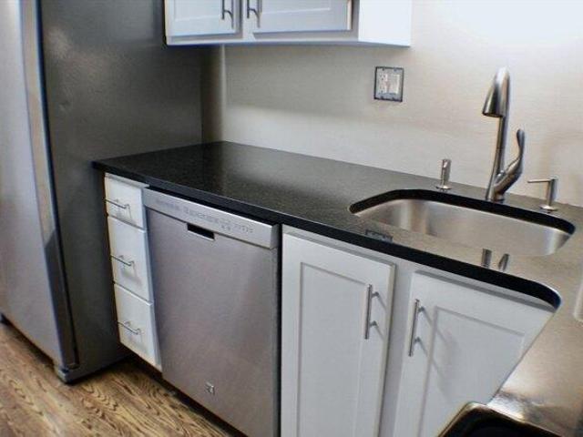 condo with 2 bedroom, Chelmsford MA ES103439932