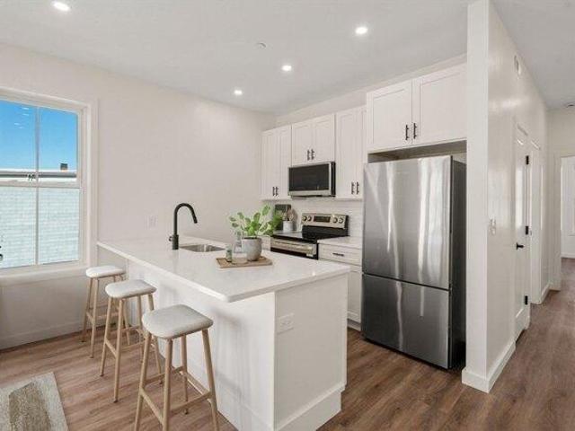 condo with 2 bedroom, Chelsea MA DLS102344169