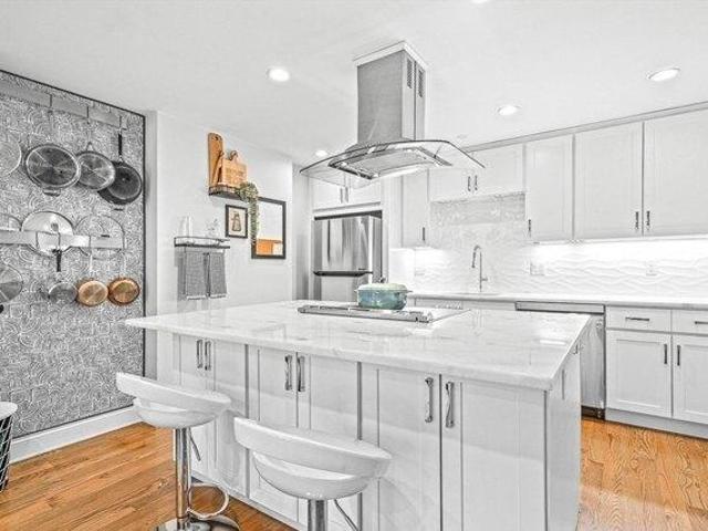 condo with 2 bedroom, Chelsea MA DLS102670146