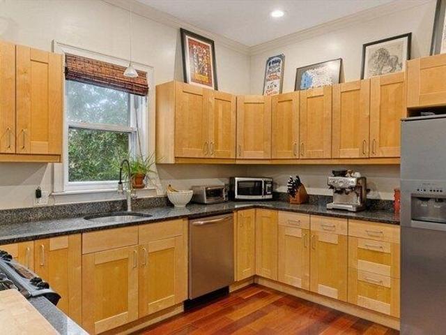 condo with 2 bedroom, Chelsea MA DS104235718