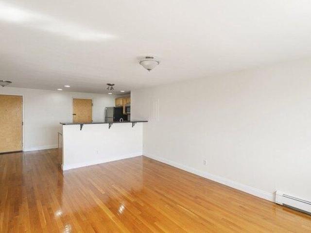 condo with 2 bedroom, Chelsea MA DS103929451