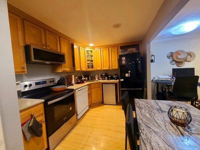 condo with 2 bedroom, Chelsea MA ES104010227