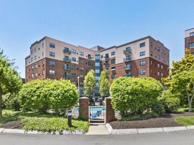 condo with 2 bedroom, Chelsea MA ES104478625