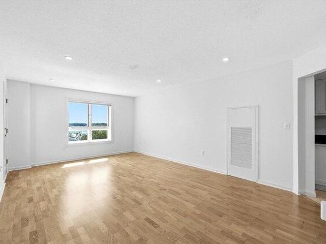 condo with 2 bedroom, Chelsea MA ES105080252