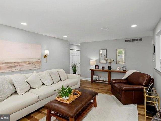 condo with 2 bedroom, Cherry Hill NJ ES105174709