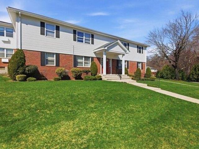 condo with 2 bedroom, Chicopee MA DS102635594