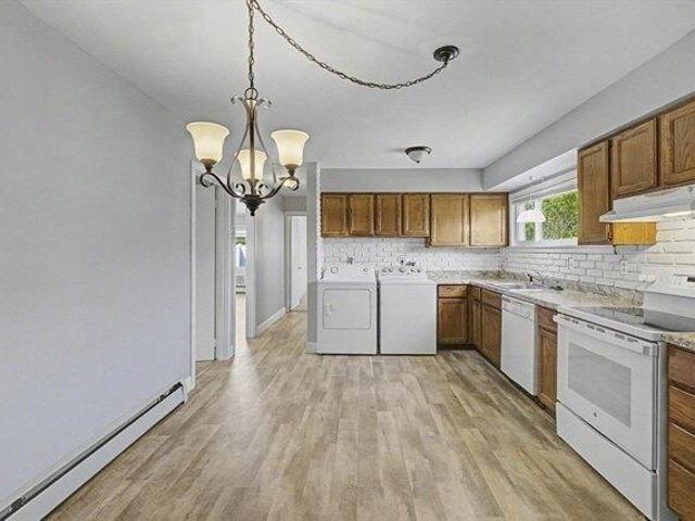 condo with 2 bedroom, Chicopee MA DS103495849