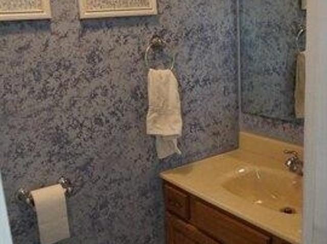 condo with 2 bedroom, Chicopee MA ES102859469