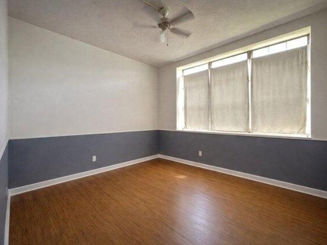 condo with 2 bedroom, Chicopee MA ES103621220