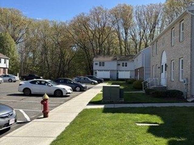 condo with 2 bedroom, Chicopee MA ES104150624