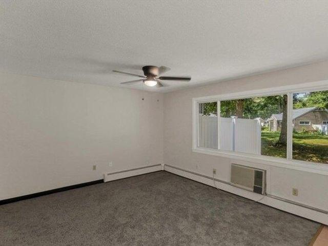 condo with 2 bedroom, Chicopee MA ES104920011