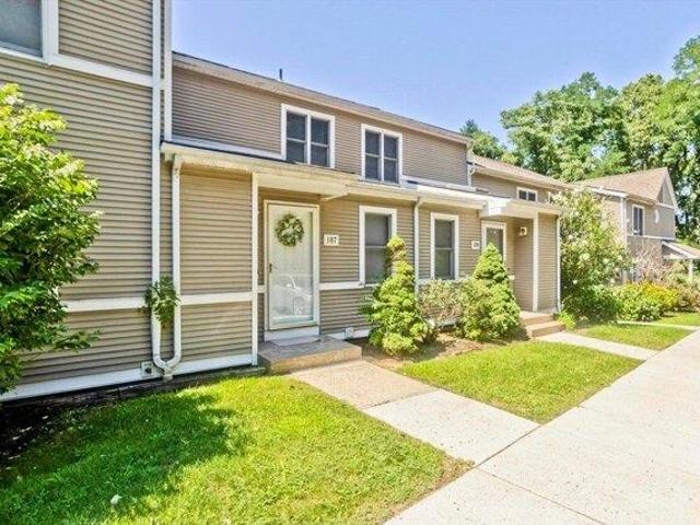 condo with 2 bedroom, Chicopee MA ES105082642