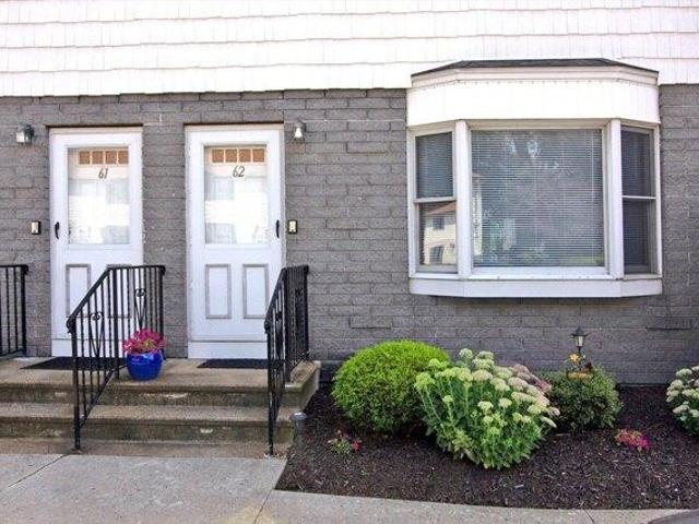 condo with 2 bedroom, Chicopee MA ES105139823