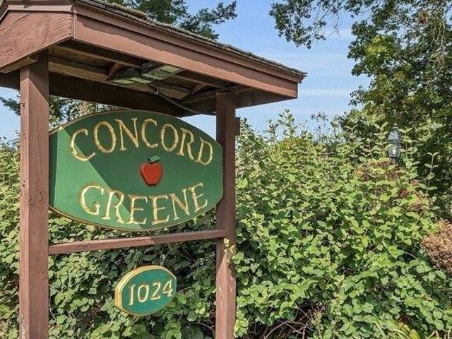 condo with 2 bedroom, Concord MA ES105202855