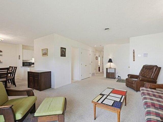 condo with 2 bedroom, Concord MA ES103808212
