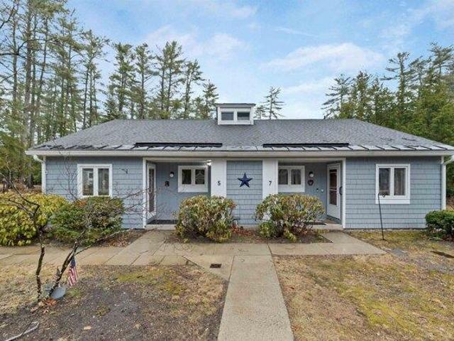 condo with 2 bedroom, Concord NH DLS102670938