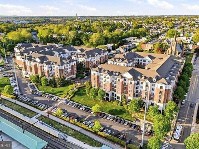 condo with 2 bedroom, Conshohocken PA DS103602011