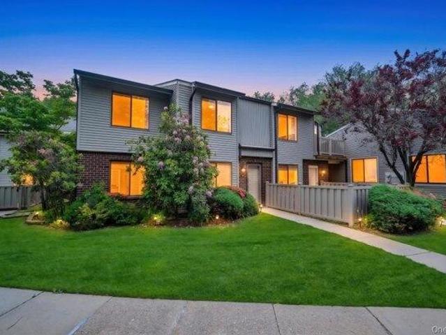 condo with 2 bedroom, Coram NY DS103625569