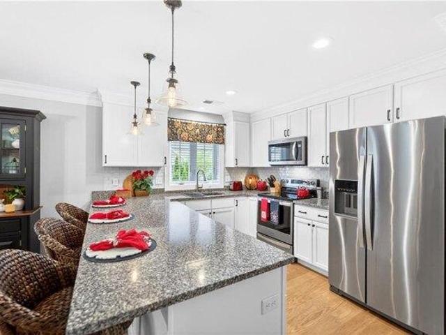 condo with 2 bedroom, Coventry RI DS104153151