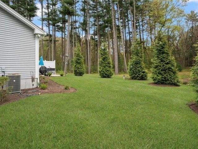 condo with 2 bedroom, Coventry RI ES102960264