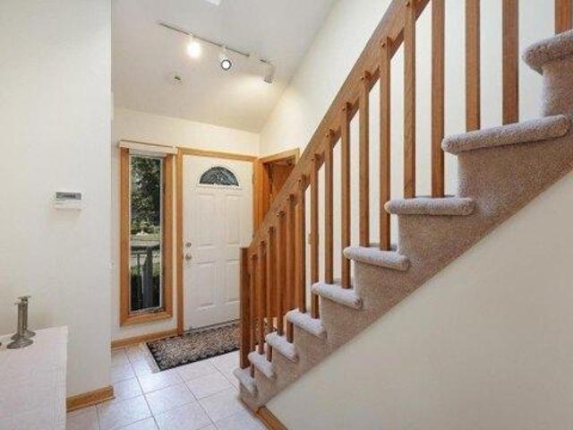 condo with 2 bedroom, Clark NJ ES104150372