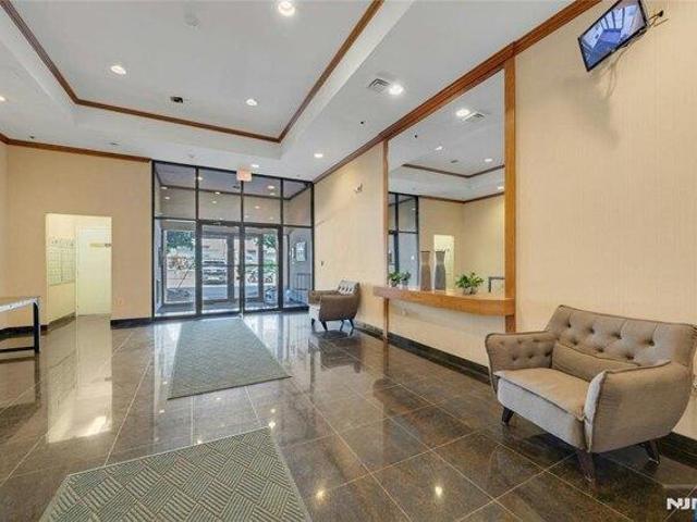 condo with 2 bedroom, Cliffside Park NJ DS102729583