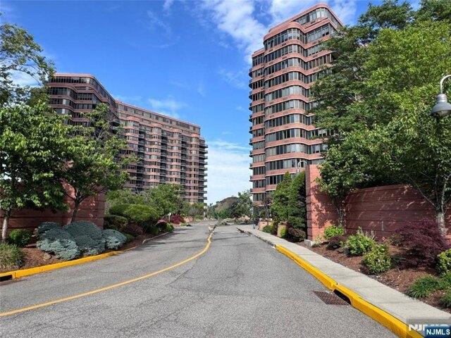 condo with 2 bedroom, Cliffside Park NJ DS103070738