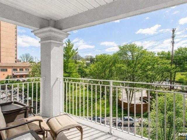 condo with 2 bedroom, Cliffside Park NJ DS103159386