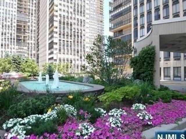 condo with 2 bedroom, Cliffside Park NJ DS103159411