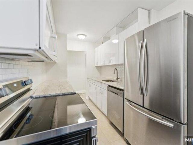 condo with 2 bedroom, Cliffside Park NJ DS104374030