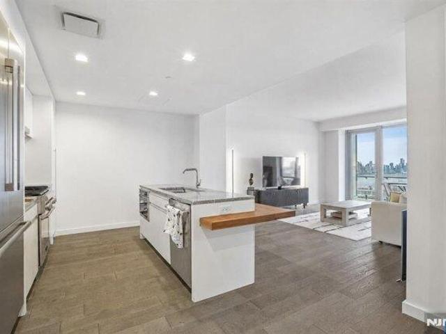 condo with 2 bedroom, Cliffside Park NJ DS104443602