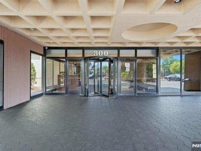 condo with 2 bedroom, Cliffside Park NJ ES104481986