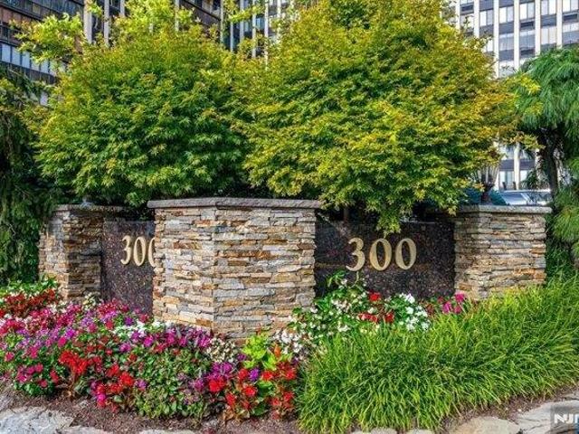 condo with 2 bedroom, Cliffside Park NJ ES105140268