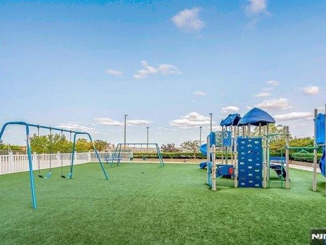 condo with 2 bedroom, Cliffside Park NJ ES105125305