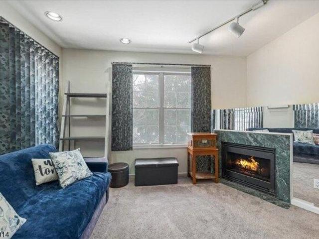 condo with 2 bedroom, Clifton NJ DS104153161