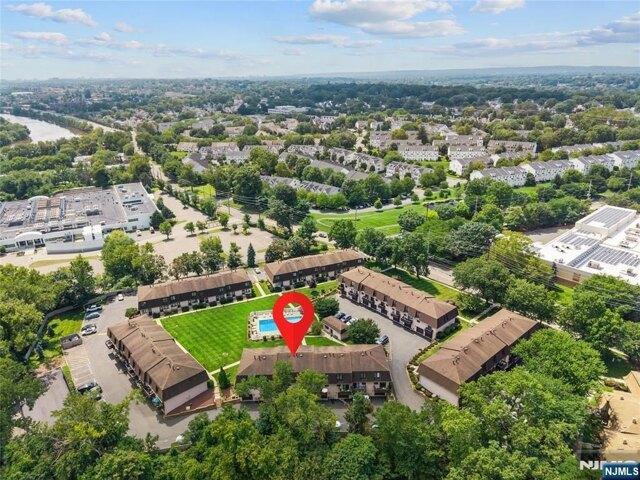 condo with 2 bedroom, Clifton NJ ES105175156