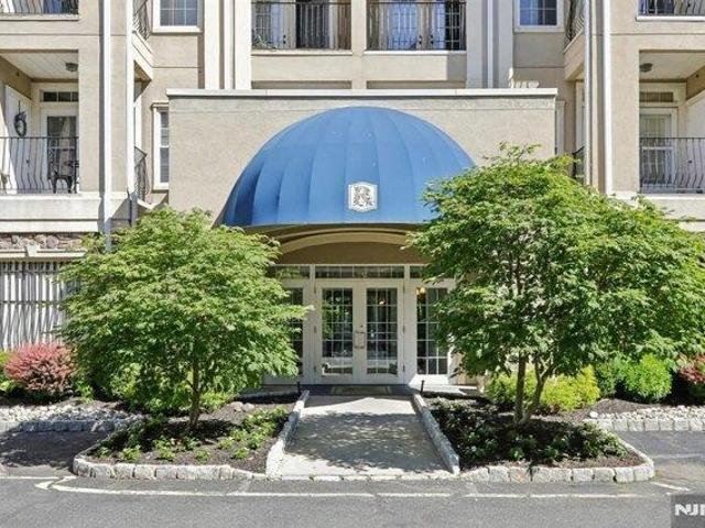 condo with 2 bedroom, Clifton NJ ES103162659