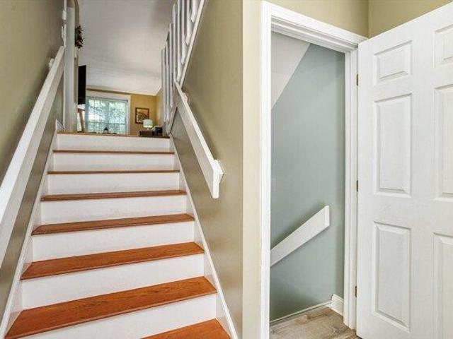condo with 2 bedroom, Clinton MA DS104076271