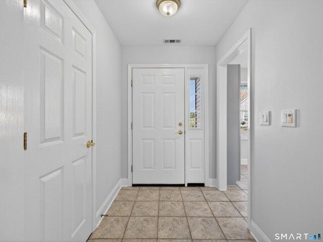 condo with 2 bedroom, Clinton CT ES104192542
