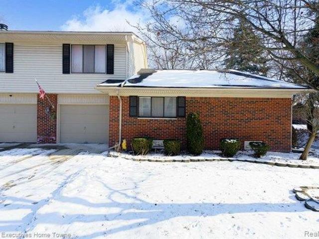 condo with 2 bedroom, Clinton Township MI DS88088813