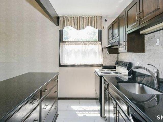 condo with 2 bedroom, Cromwell CT ES105122810